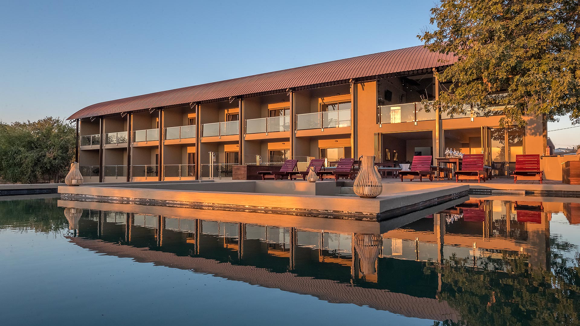 Pangolin Chobe Hotel - ATR