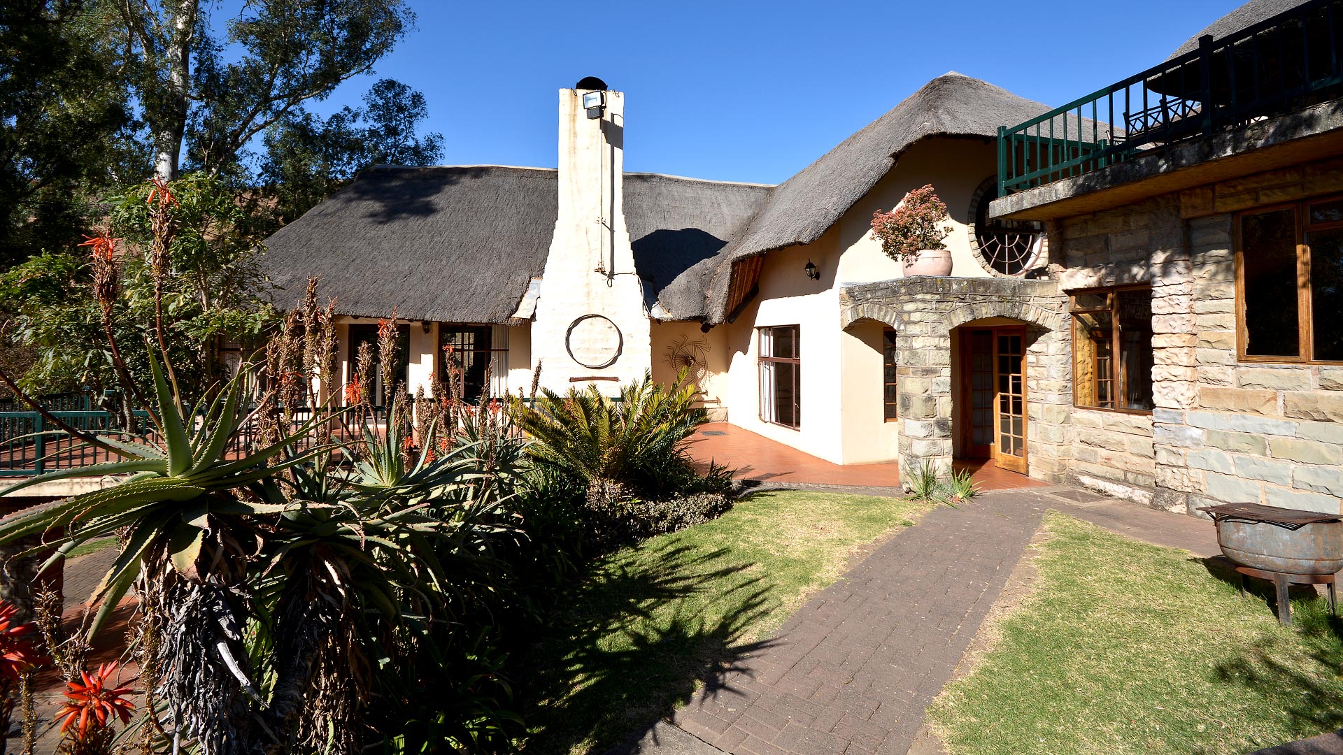 Cavern Resort - ATR