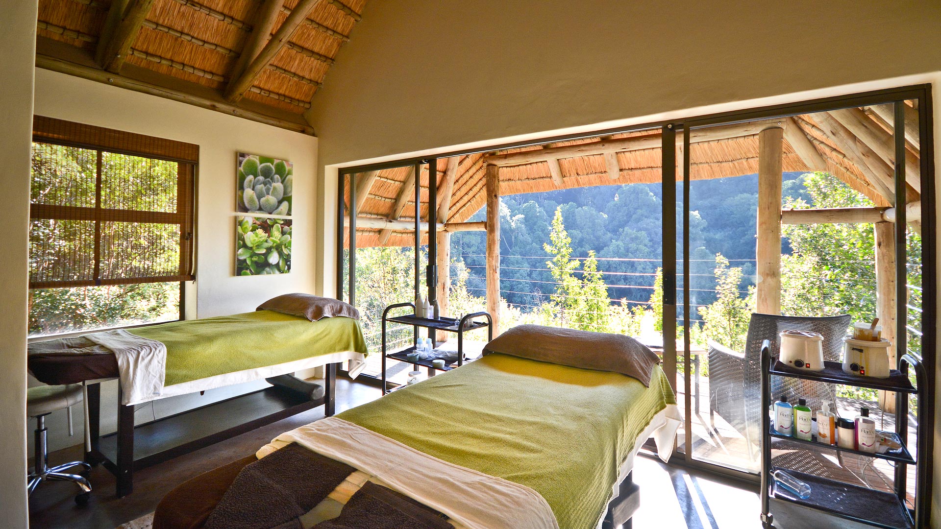 Cavern Resort - ATR