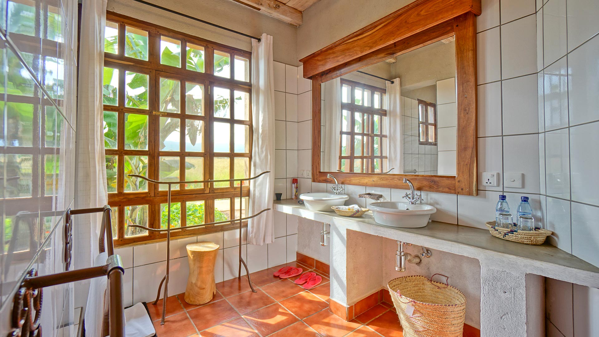 Farm House Valley Lodge - ATR