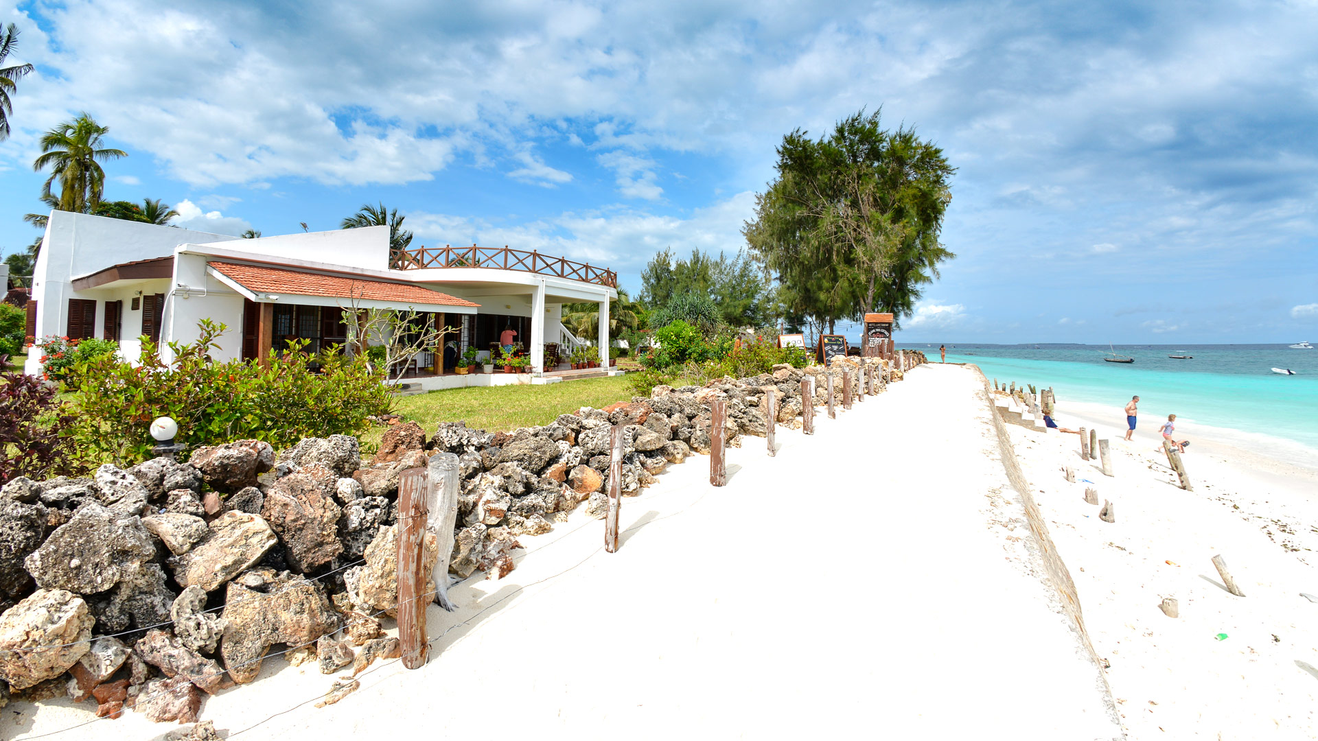 Flame Tree Cottages - ATR